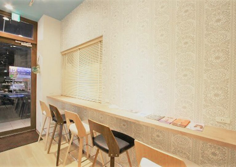 Re:Cell Kitchen 断食ごはんと飲む野菜 – 福岡の店舗デザイン・店舗設計｜リード・クリエーション