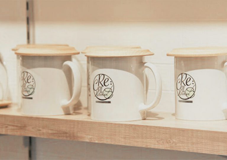 Re:Cell Kitchen 断食ごはんと飲む野菜 – 福岡の店舗デザイン・店舗設計｜リード・クリエーション